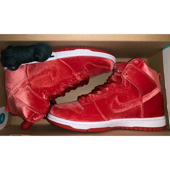 Nike | Shoes | New In Box Rare Nike Dunk Velvet Sz 5 Gradeschool | Poshmark